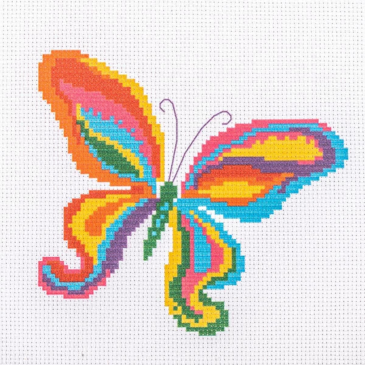 Набор для вышивания Hobby&Pro "Радуга", 19х18 см, 253