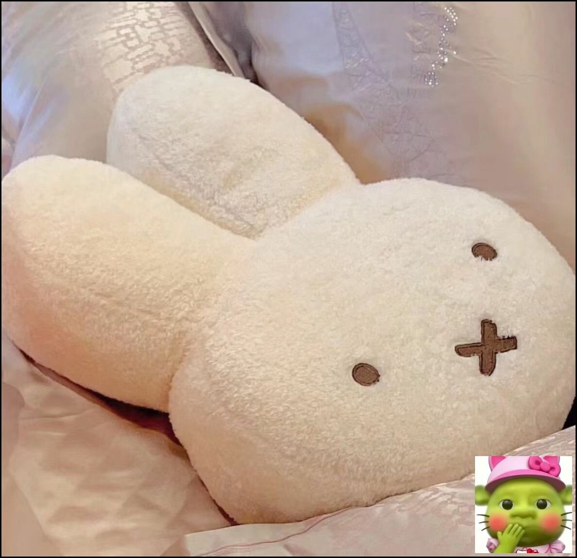 Подушка Miffy Rabbit однотонная