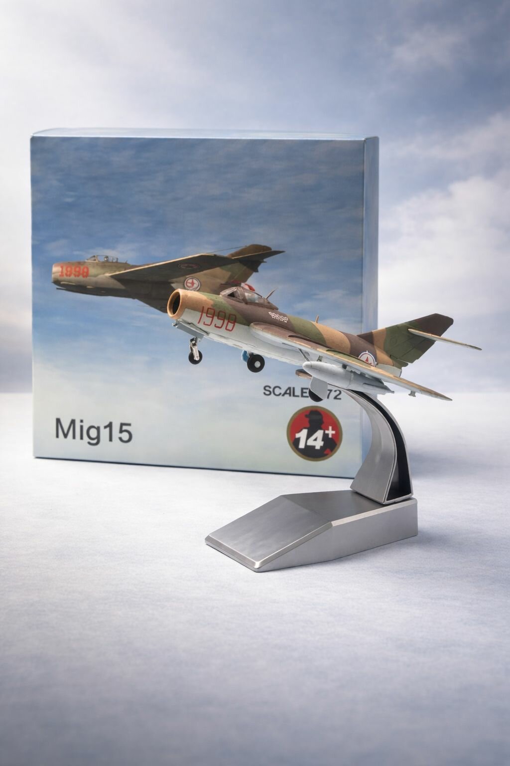 Модель истрибителя металлическая Миг - 15