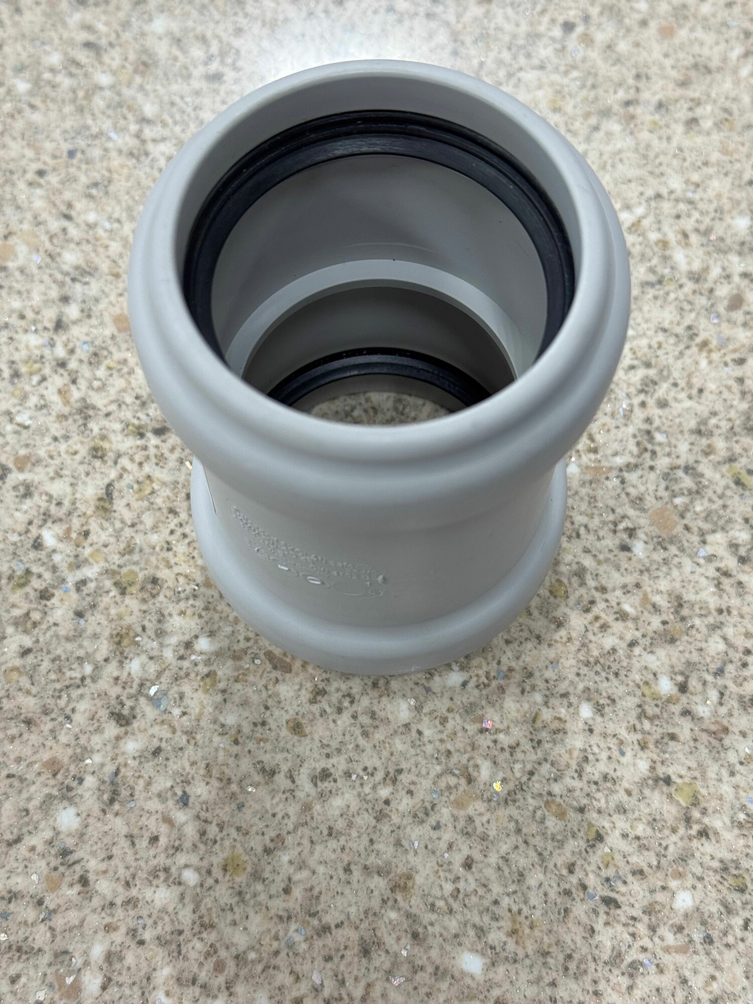 Муфта 58 двухраструбная Ostendorf Skolan Safe бесшумная (с ограничителем внутри)