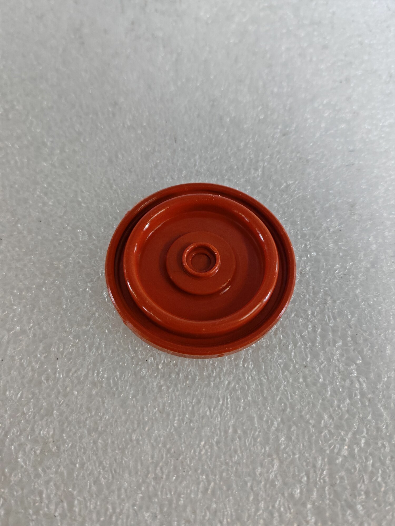 Мембрана клапанной крышки Land Rover, Citroen, Peugeot, Fiat, Ford 2.2ТD LR004200