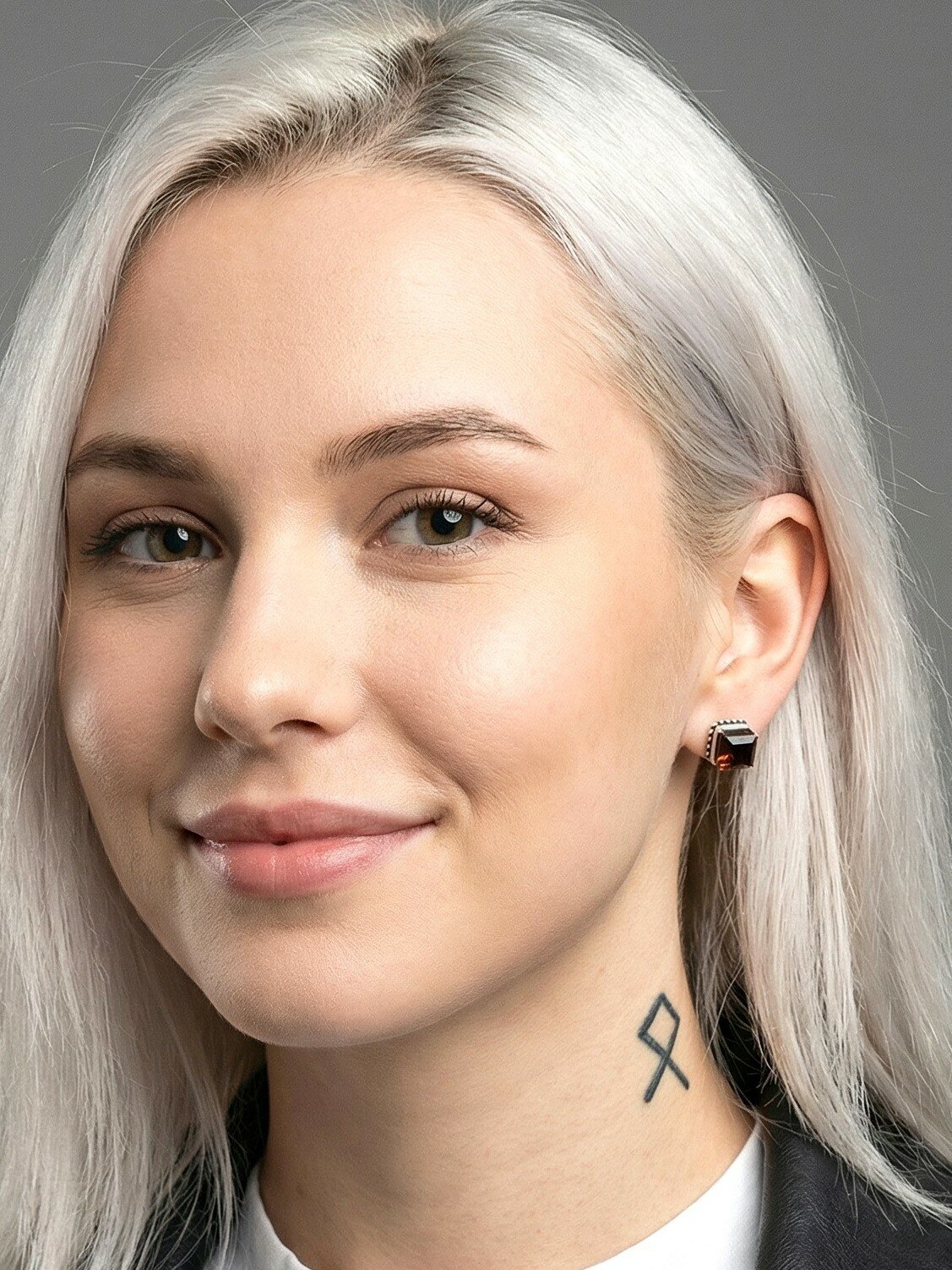 Серьги пусеты, фианит, искусственный камень