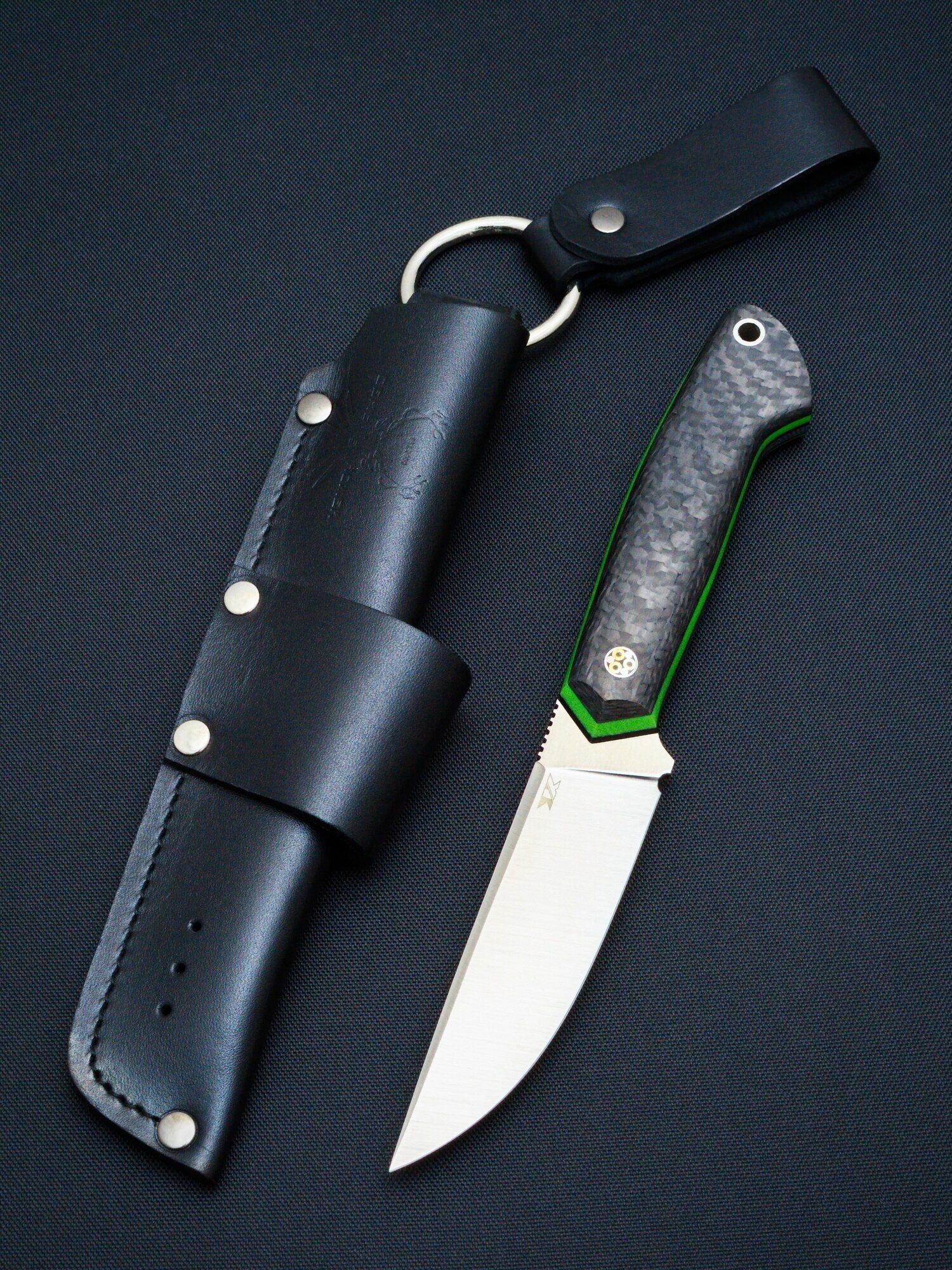Нож туристический Айсберг, AUS-10 Cryo, Сатин, Carbon+G10, Черный-Зеленый, Цельнометаллический (Full-tang), 7 Ножей (Seven Knives)