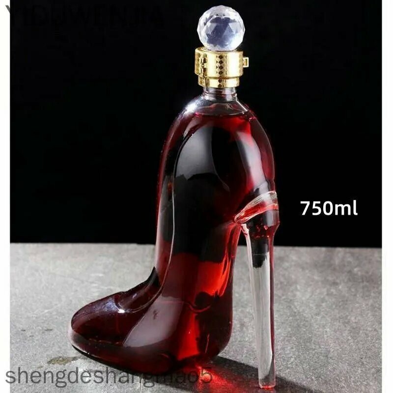 Бутылка Фигурная бутылка для вина, 0.75 л, 1 шт