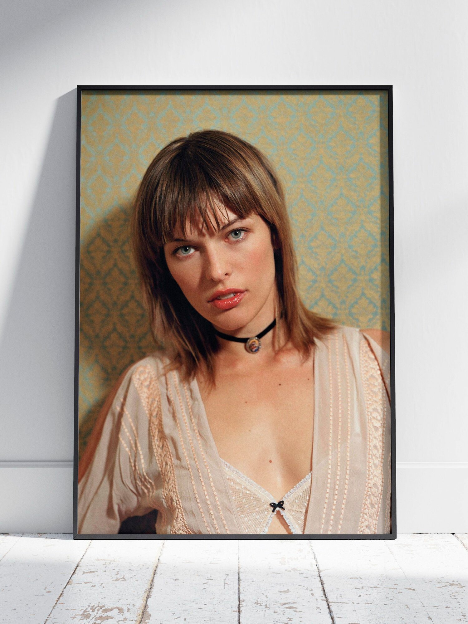 Плакат на стену для интерьера Мила Йовович (Milla Jovovich 52) - Постер по актеру фильма, кино, сериала формата A4 (21x30 см)