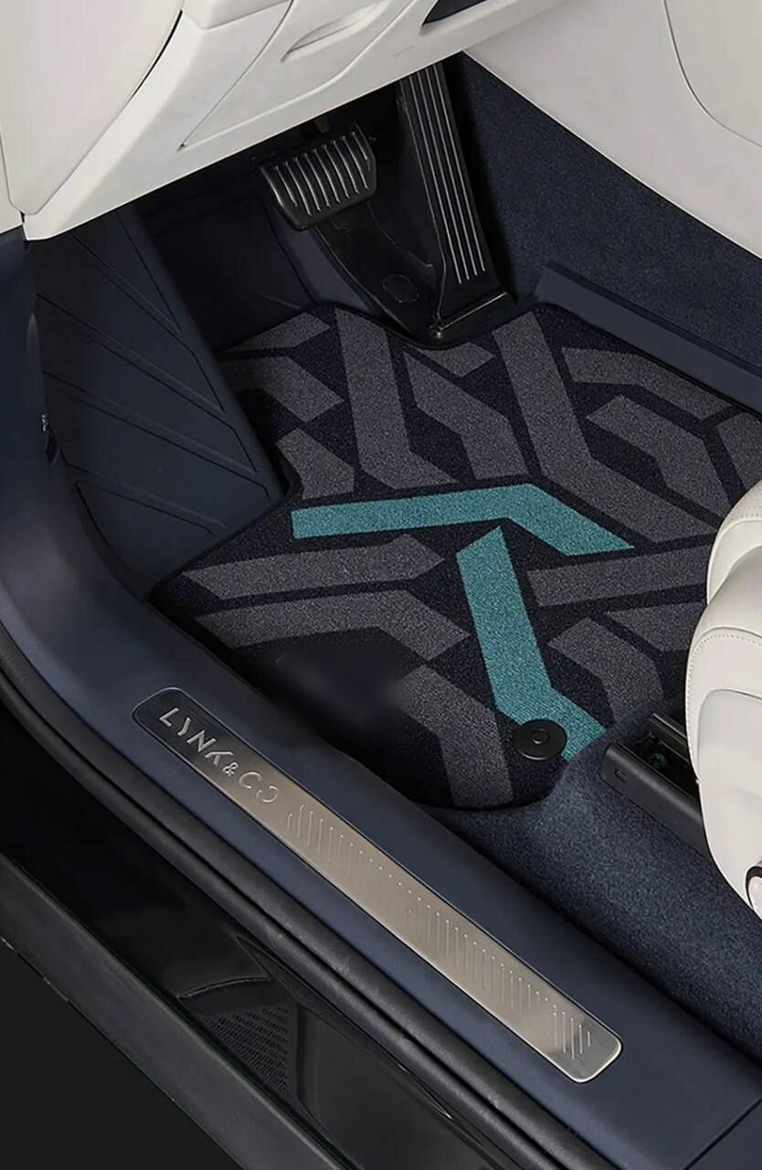 Коврики автомобильные Lynk & Co 900 TPE резиновые для комплектации ULTRA — премиальная защита салона от загрязнений