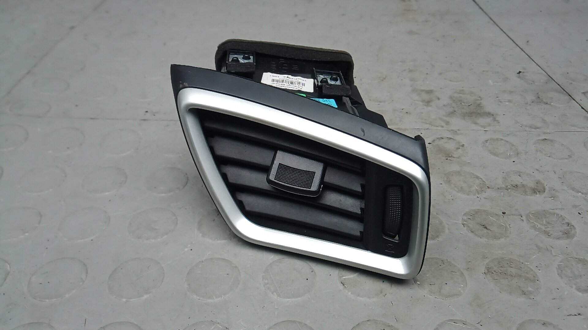 Дефлектор NISSAN QASHQAI J11, Номер 687604ea0a