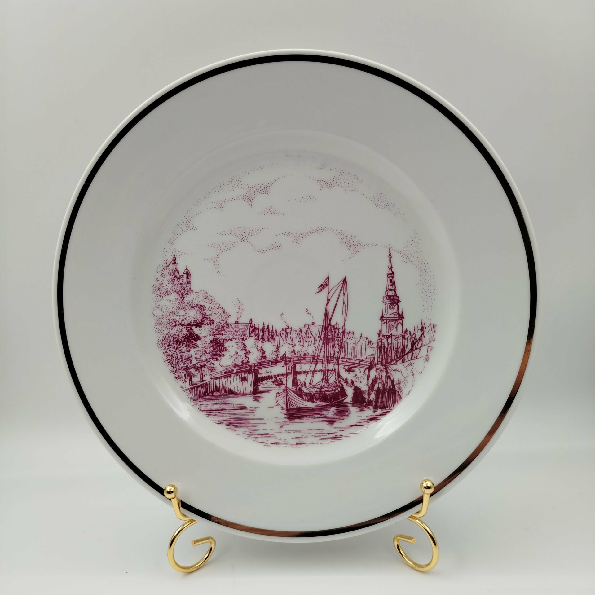 Блюдо "Helena" с пейзажным декором, Graf Von Henneberg Porzellan, фарфор, деколь, золочение, ГДР