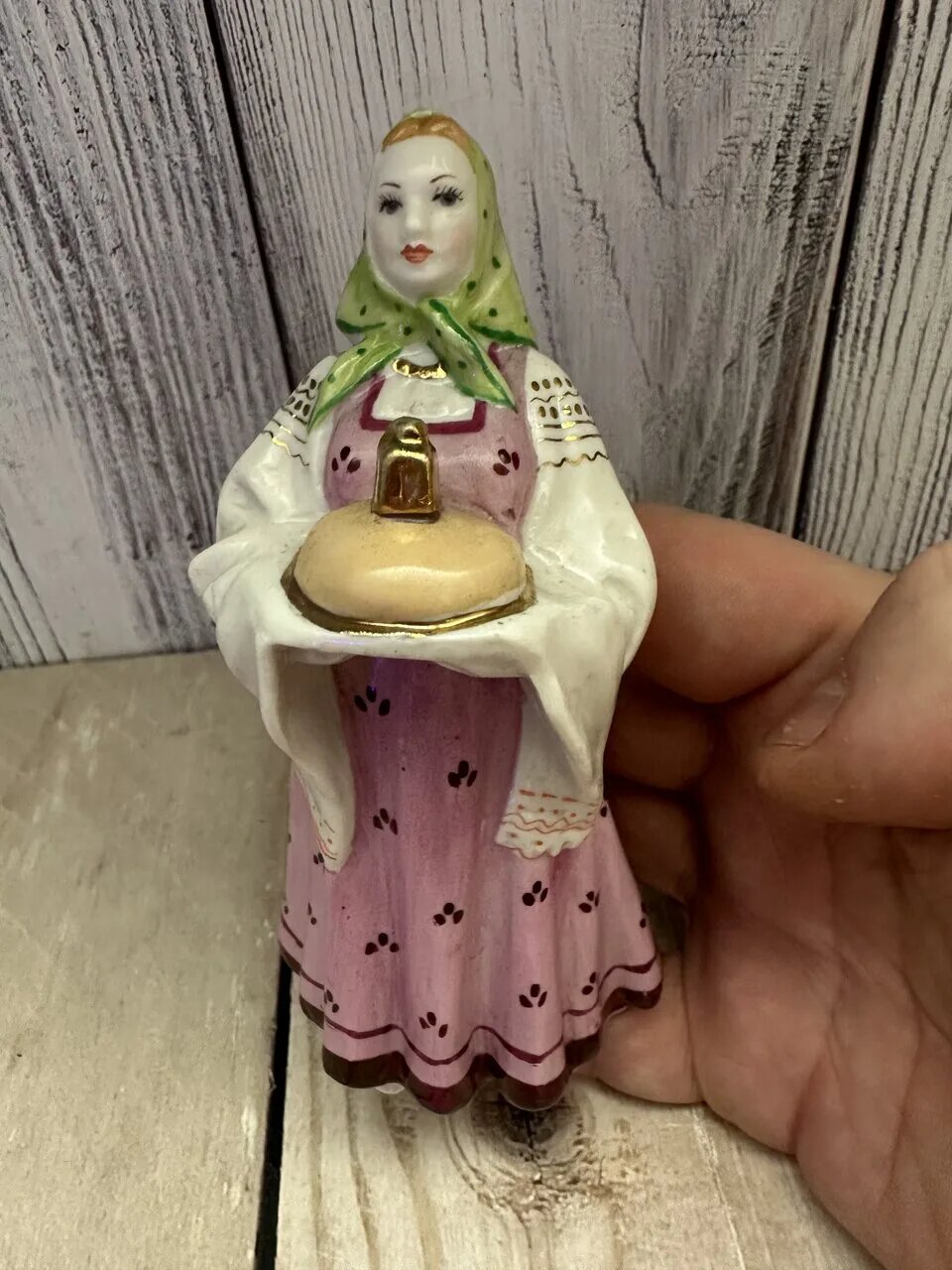 Статуэтка Хлеб и соль Фарфор Дулёво ссср 1960 винтажная коллекционная редчайшая автор А Бржезицкая