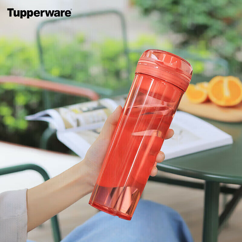 Пластиковый стакан Tupperware Crystal MAX 600 мл в цвете Xibao Red для спорта на открытом воздухе Цвет：Xibao Red, 600 мл