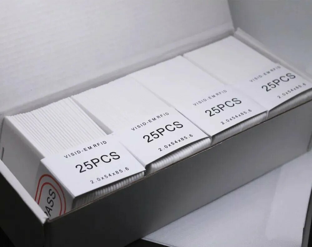 Перезаписываемая карта Proxy Temic 5577 (10шт) Белая карточка. Частота 125 кГц. Clamshell, RFID карта-заготовка