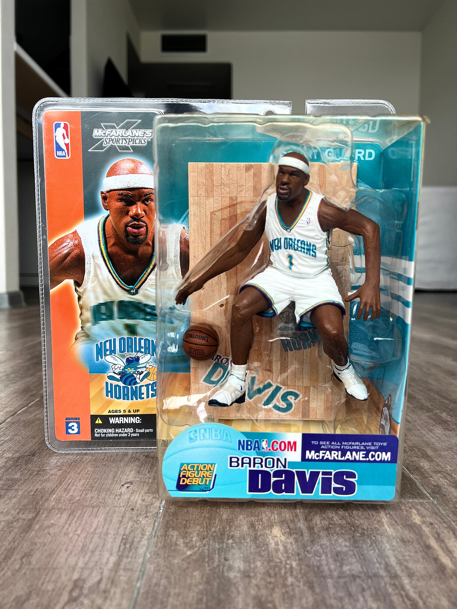 Фигурка NBA New Orleans Hornets Baron Davis McFarlane Toys НБА Баскетболист Нью Орлеан Хорнетс Бэрон Дэвис Баскетбол