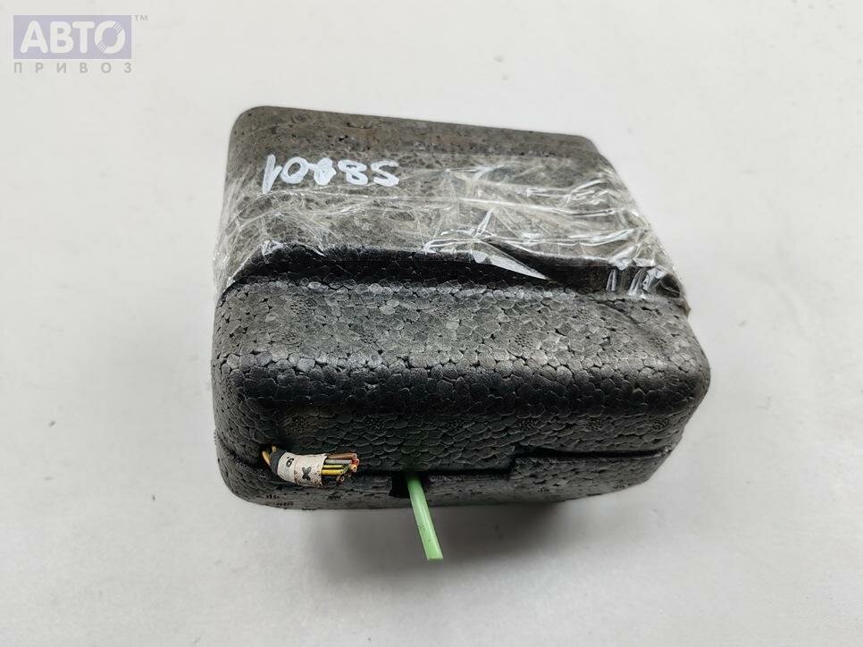 Компрессор центрального замка Volkswagen Passat B4