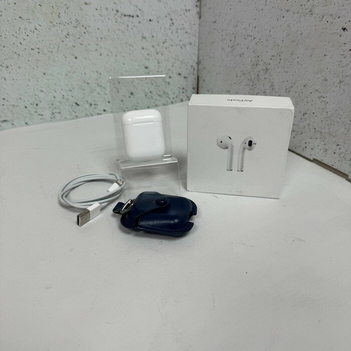 Беспроводные наушники Apple AirPods (2-го поколения)