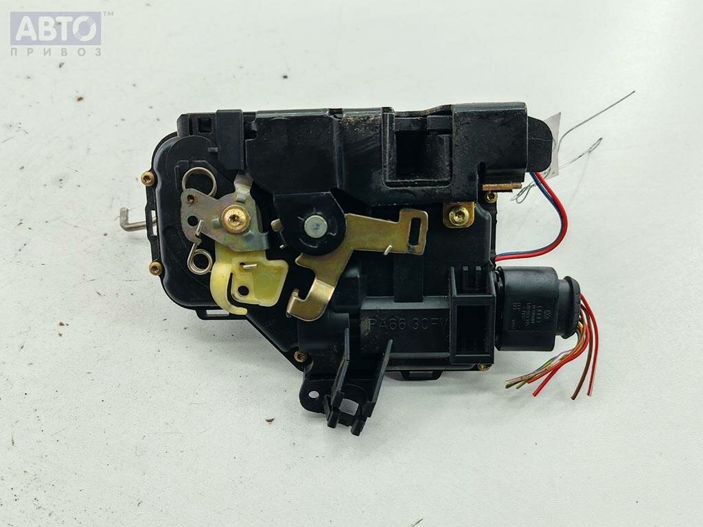 Замок двери передней правой Audi A6 C5 (1997-2005)