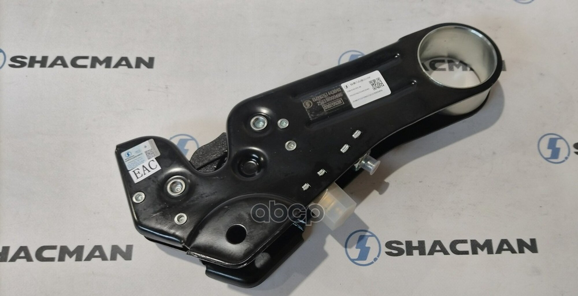 Замок кабины гидравлический правый SHACMAN X6000 оригинал Shacman арт. DZ16251443040