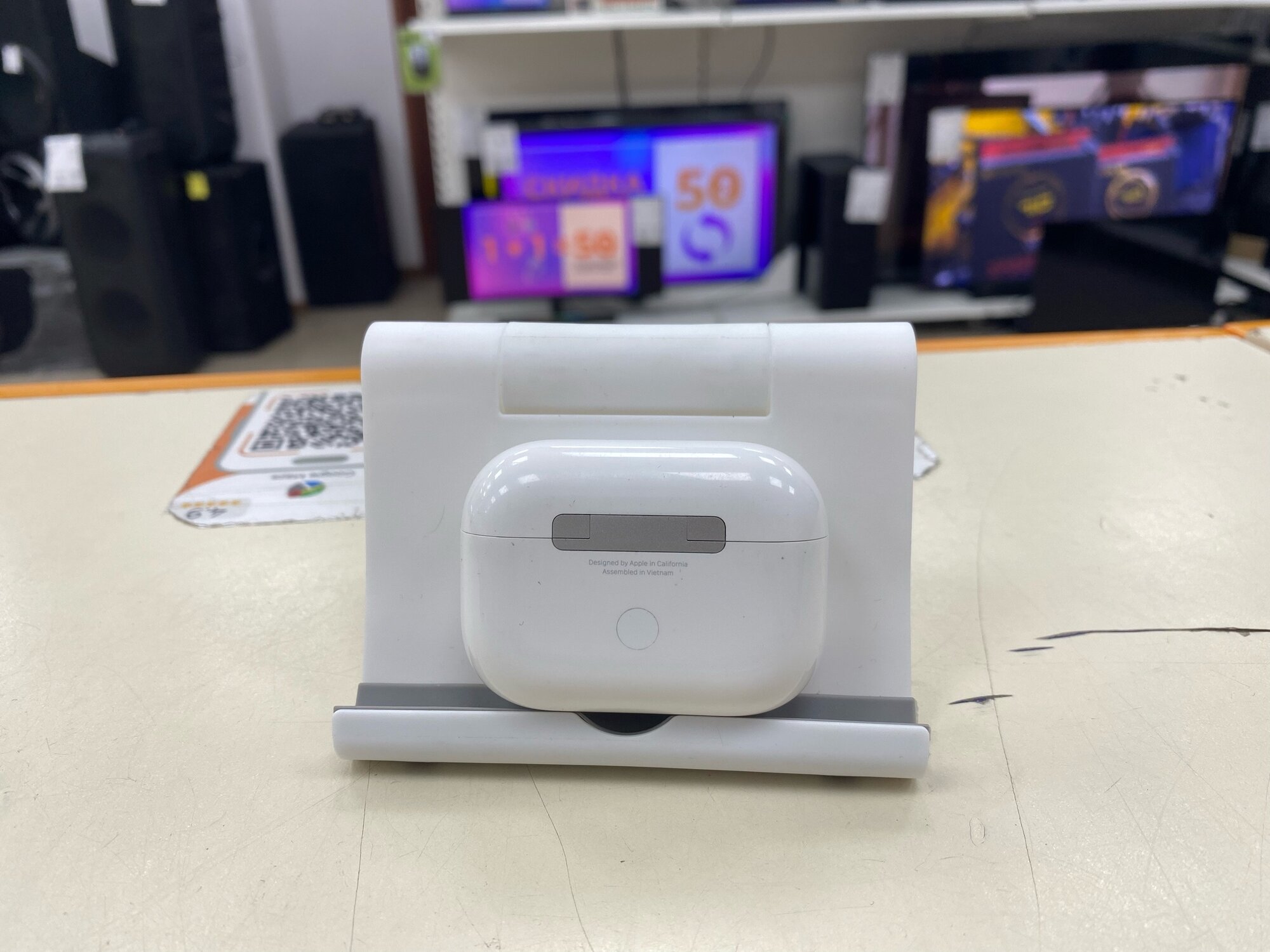 Беспроводные наушники Apple AirPods Pro 2, MagSafe Charging Case, USB-C, White, уцененный товар