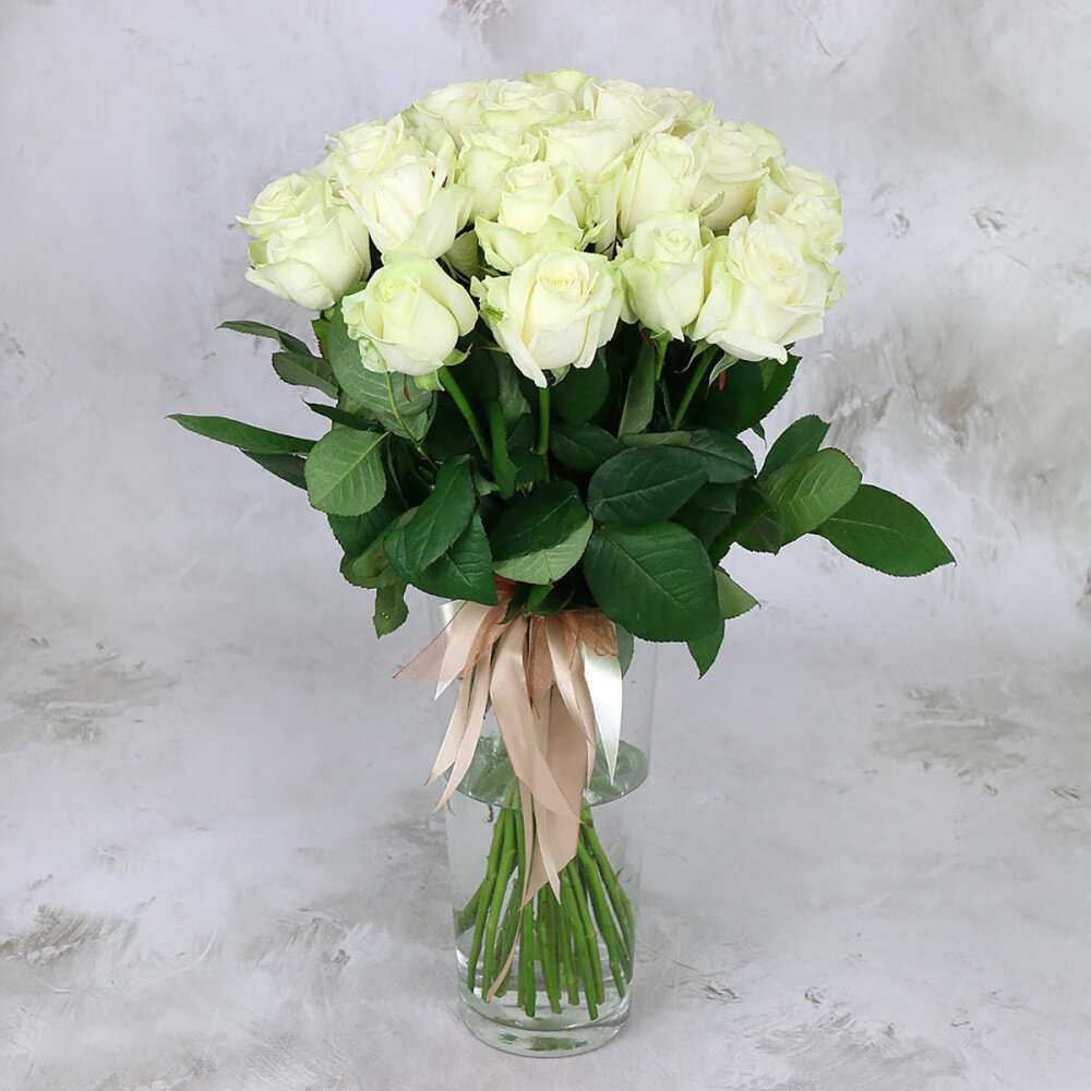 Монобукет "Аваланж" Букет Маркет, 25 роз, под ленту, высота 50 см