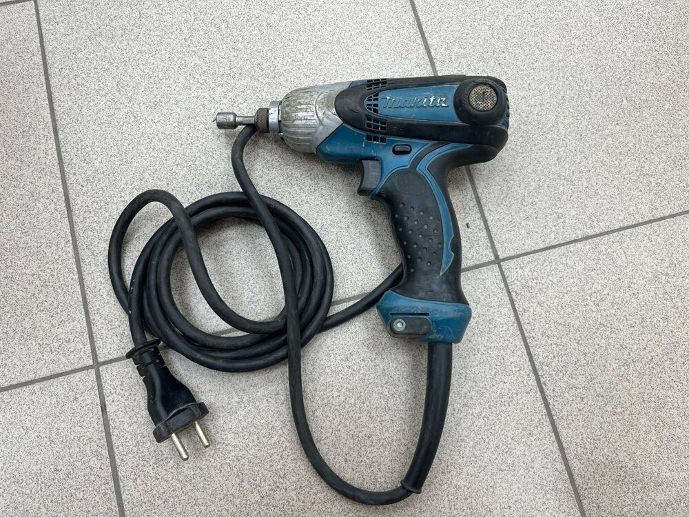 Ударный гайковерт Makita TD0101F Б\У уценка
