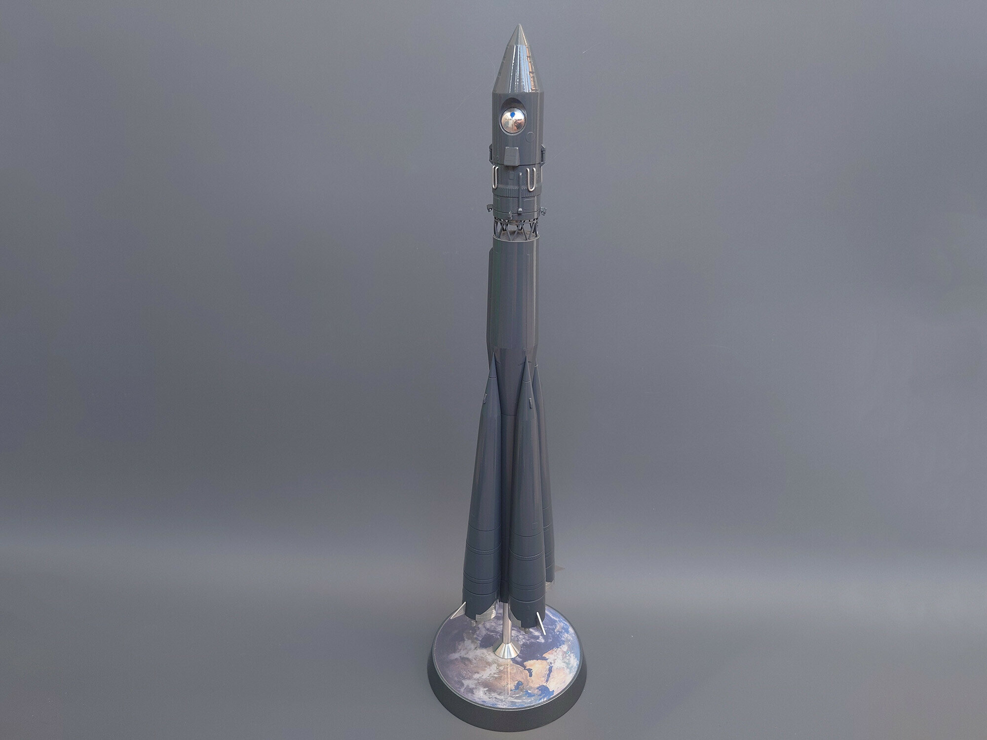 Ракета-носитель «Восток» Серый (Металл) [Готовая модель] (1:100)