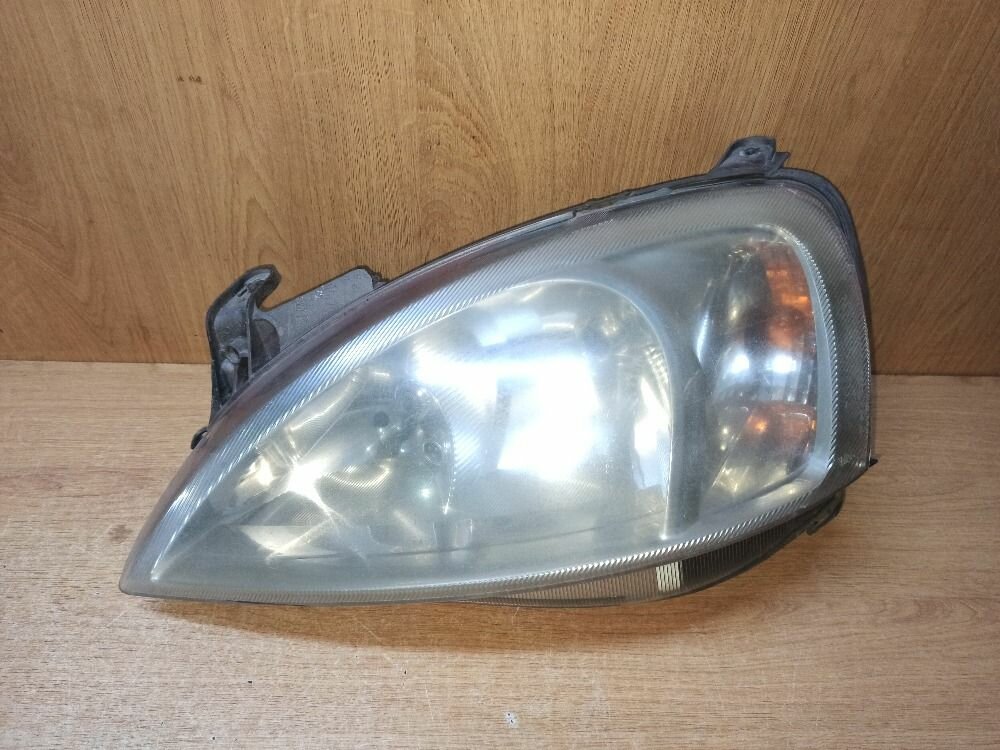 Фара левая галогеновая Opel Corsa C 2003 93173253