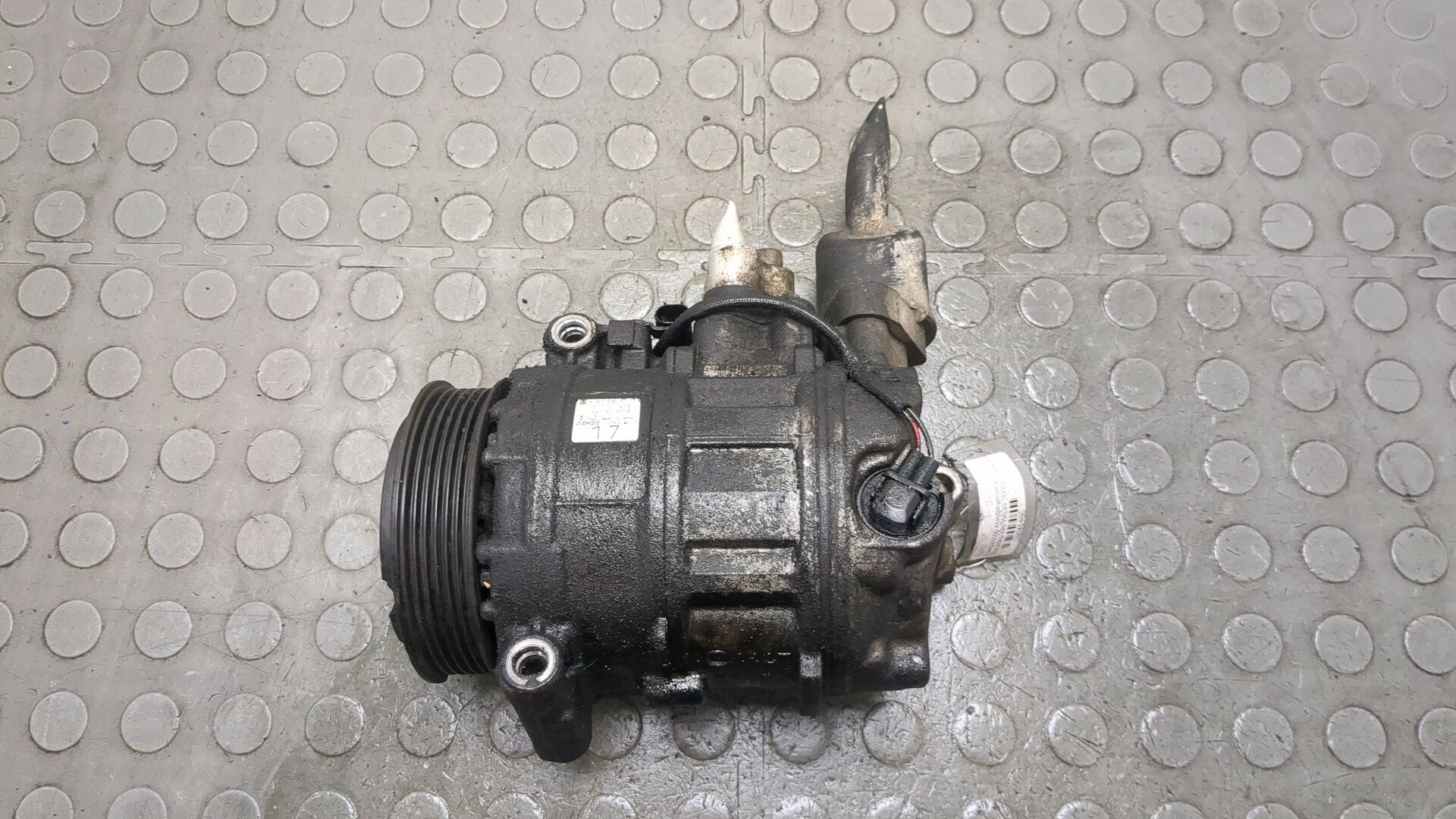 Компрессор кондиционера Mercedes Vito W639 Б/У