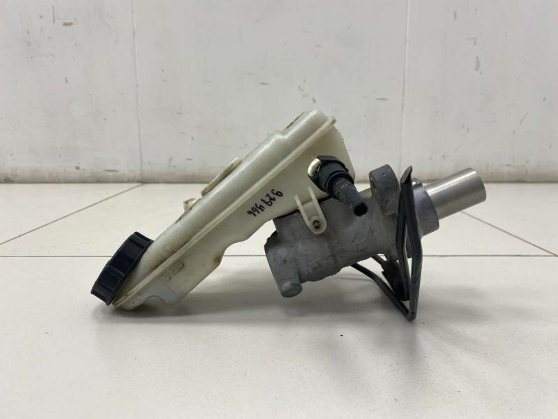 Цилиндр тормозной главный Ford Focus 3 2010-2018