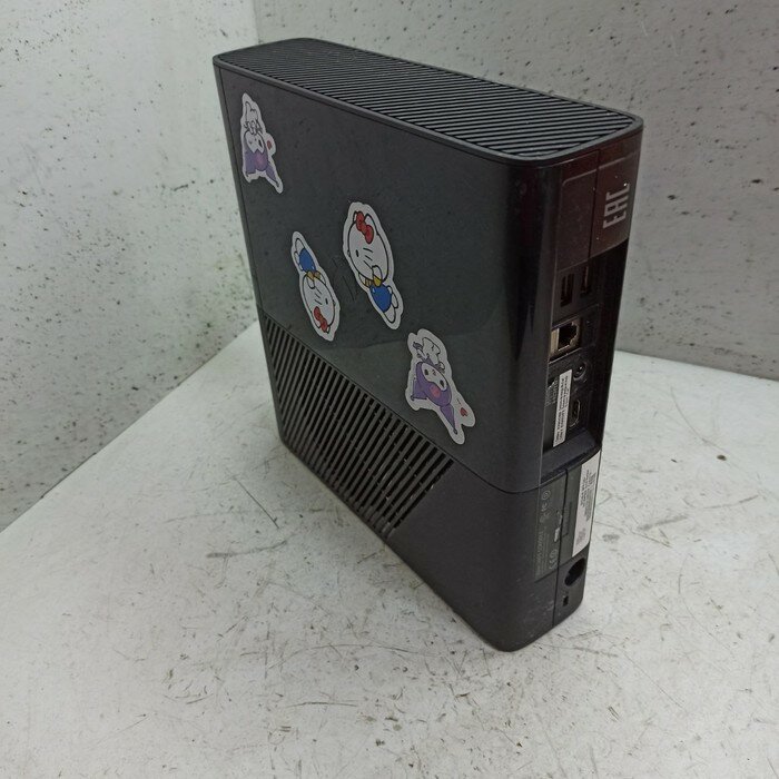 Игровая приставка Microsoft Xbox 360 E 500 ГБ