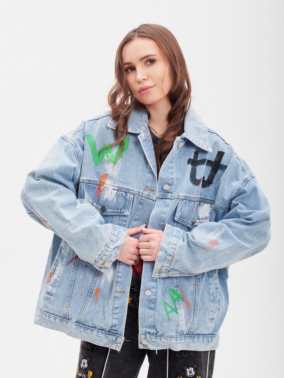Куртка джинсовая  Джинсовка голубая с яркими рисунками размер 42-52