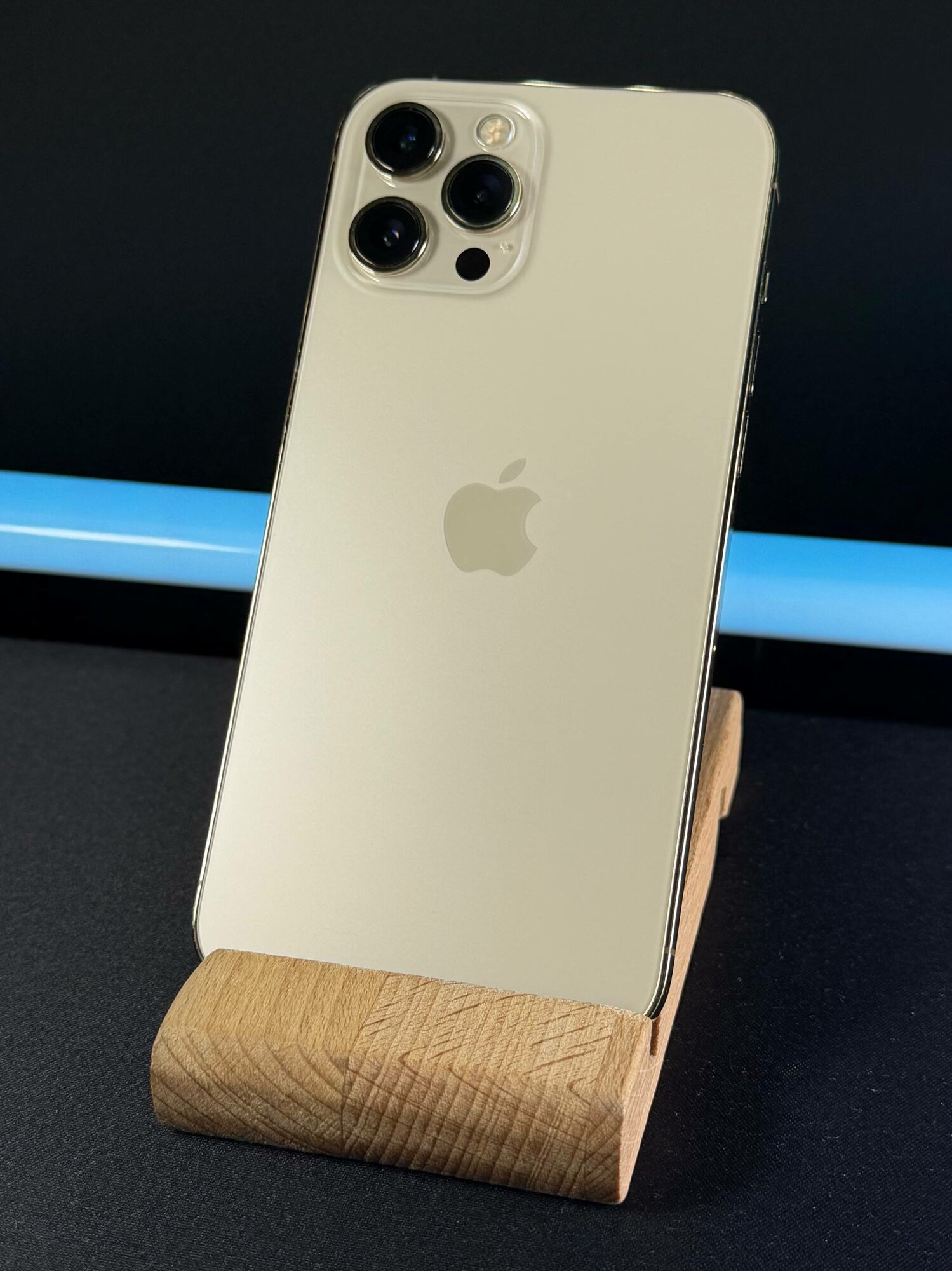 Смартфон Apple iPhone 12 Pro Max, 256gb, Gold, RU, nano SIM + eSIM