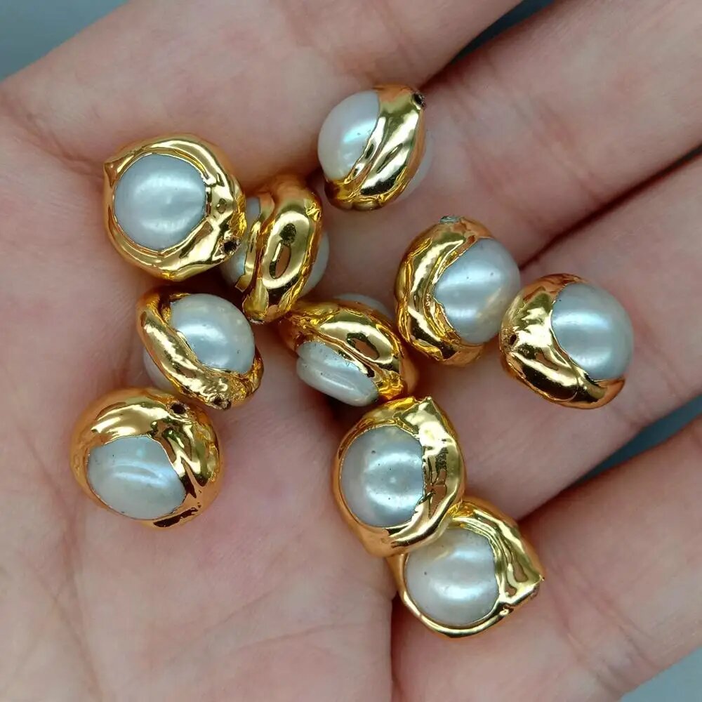 Бусины белые жемчуг позолоченные 10 шт