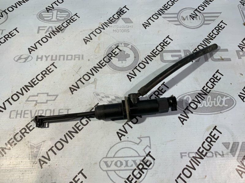 Цилиндр сцепления главный Renault Duster 1 F4R 2.0 Б/У с пробегом