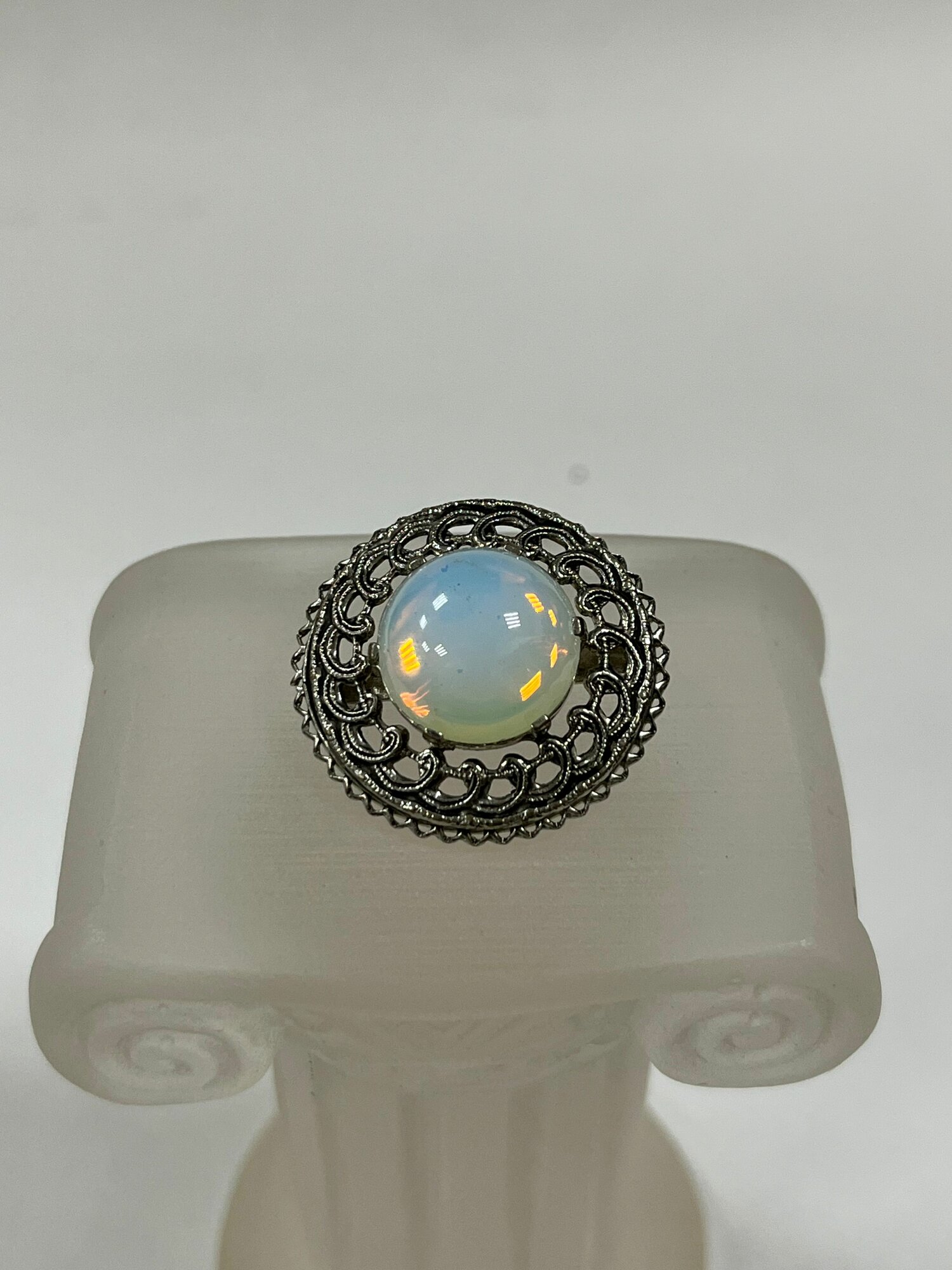 Винтажная чешская брошь, лунный камень, времен СССР