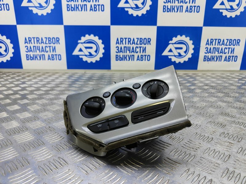 Б/У Блок управления печкой Ford Focus 3 MK3 / Форд Фокус 3 MK3 1.6 PNDA 125 Л.С. хэтчбек 2012