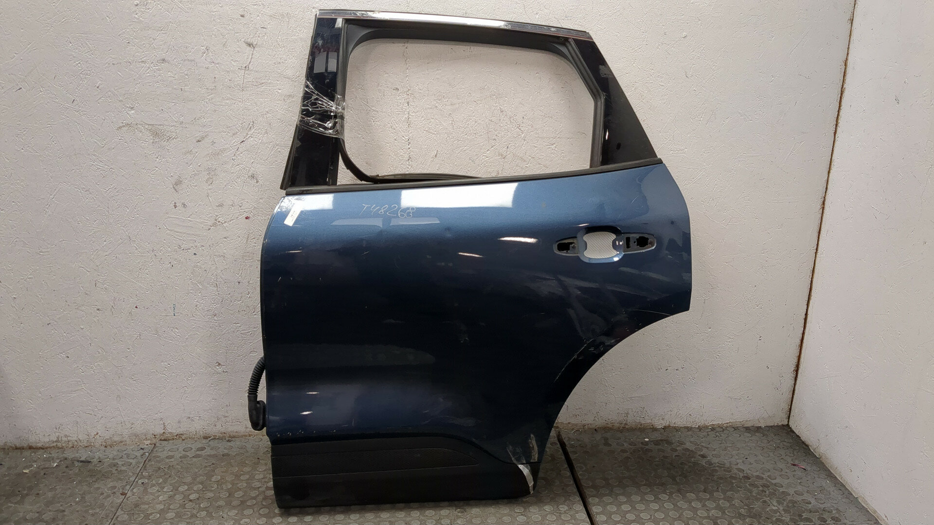 Дверь боковая (легковая) левая задняя Ford Kuga Б/У
