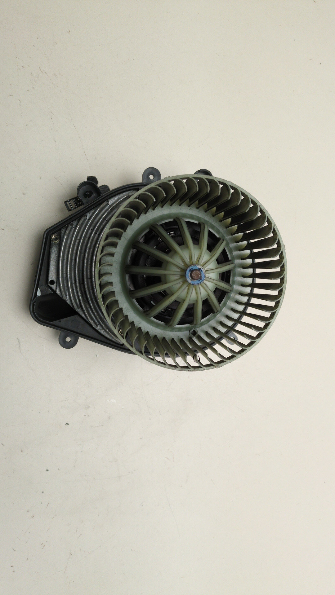 Двигатель отопителя (моторчик печки) Volkswagen Passat 5 Б/У