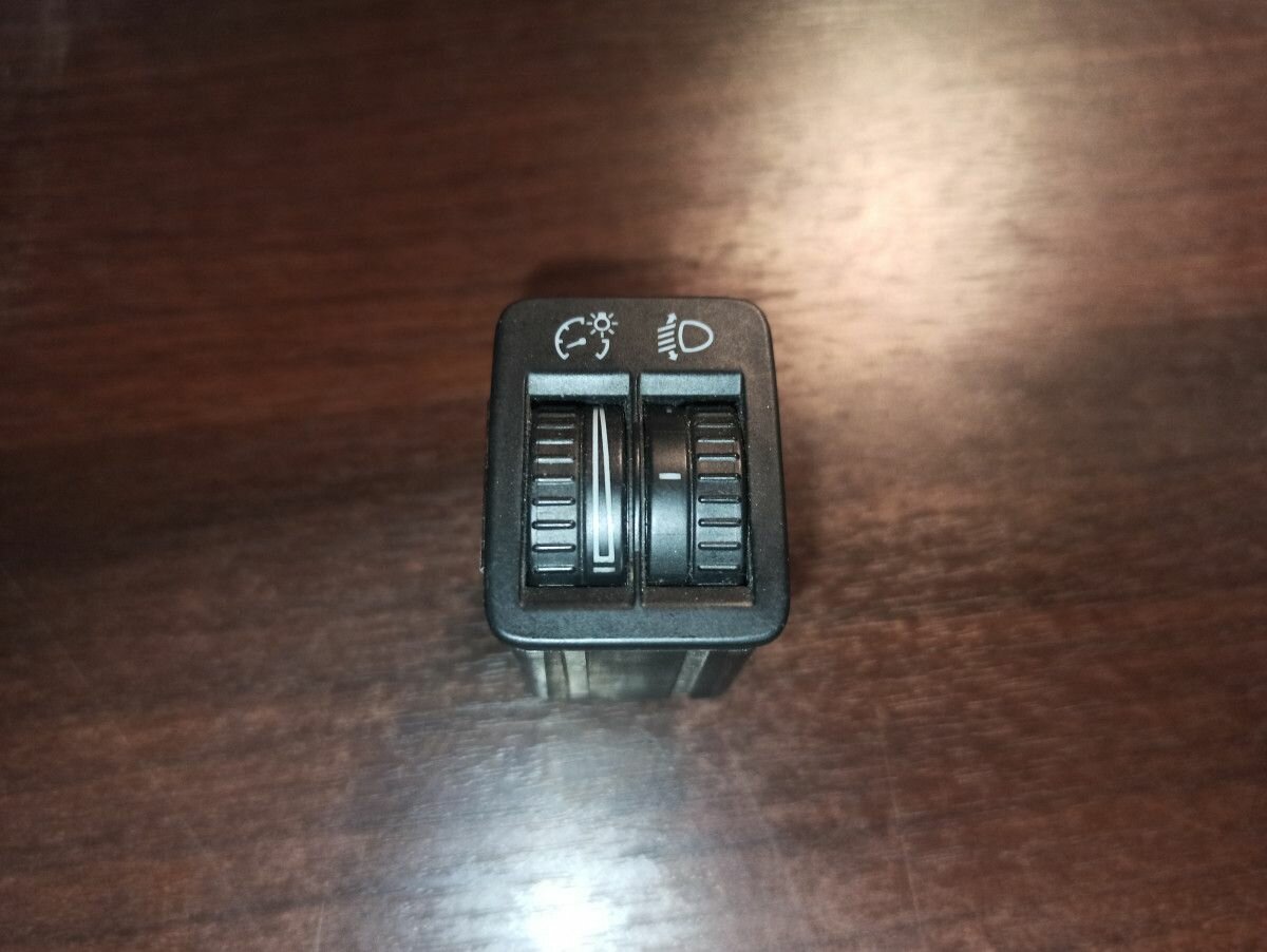 Клавиша корректора фар Volkswagen Passat B6