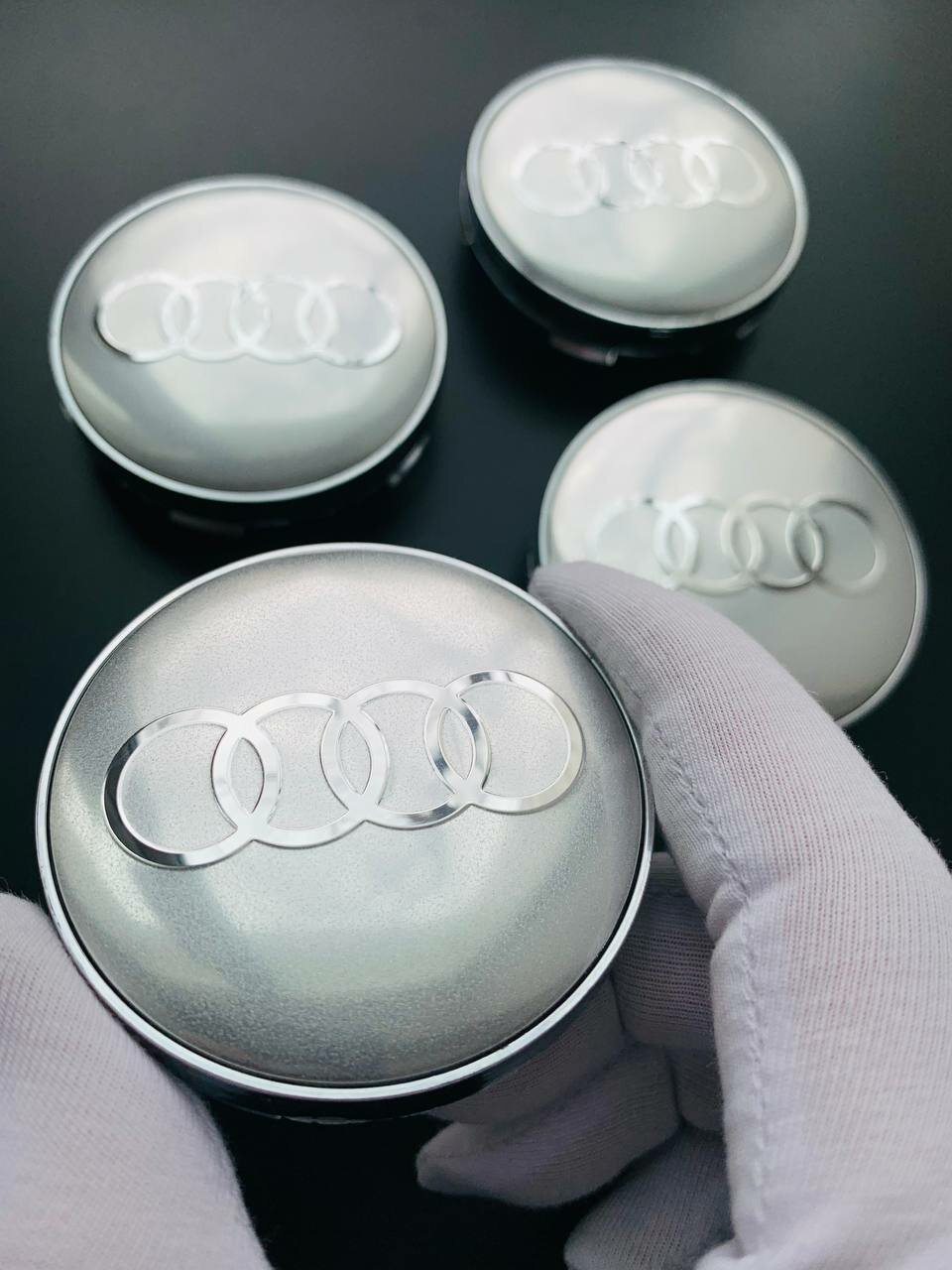 Колпак ступицы на колеса Ауди 60/56мм серебро. Заглушки на диски Audi 60мм 4шт