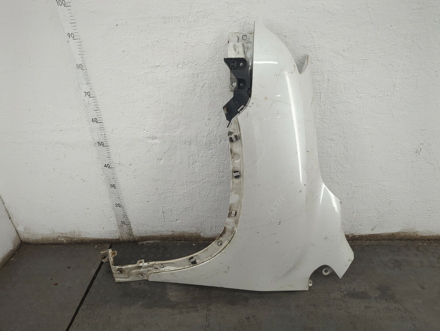 Крыло левое переднее Chevrolet Trax Б/У