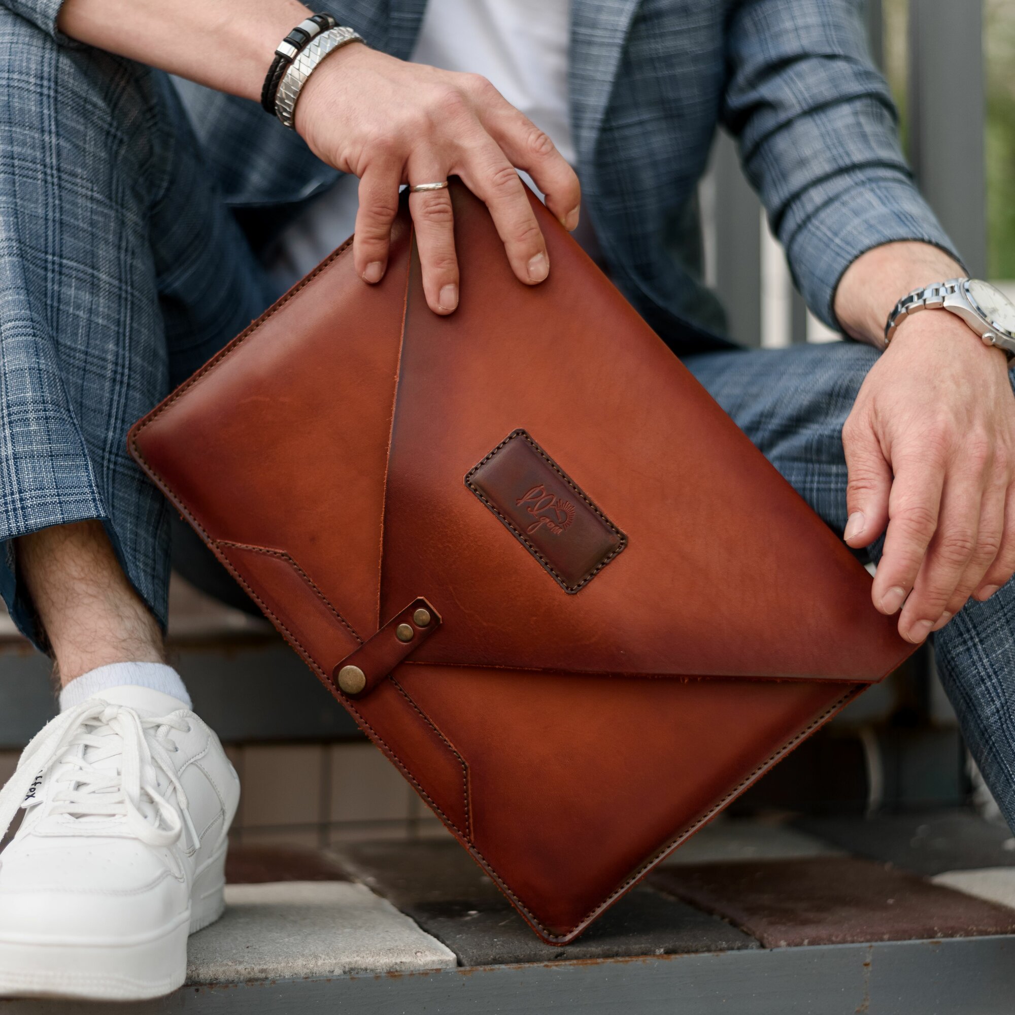 Папка А4 из натуральной кожи ручной работы