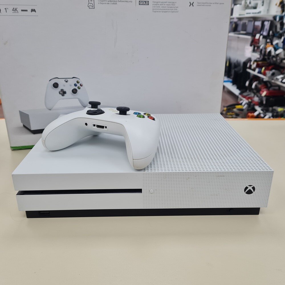 Игровая консоль Xbox one s 1TB , Б/У, Уценка