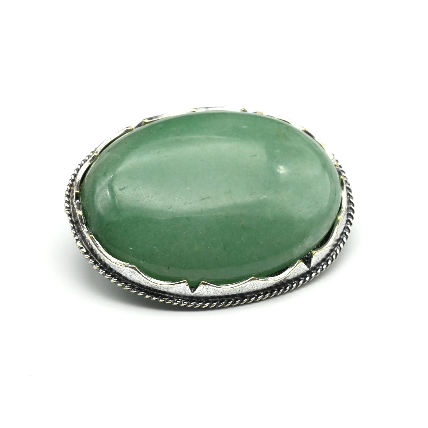 Брошь, нефрит