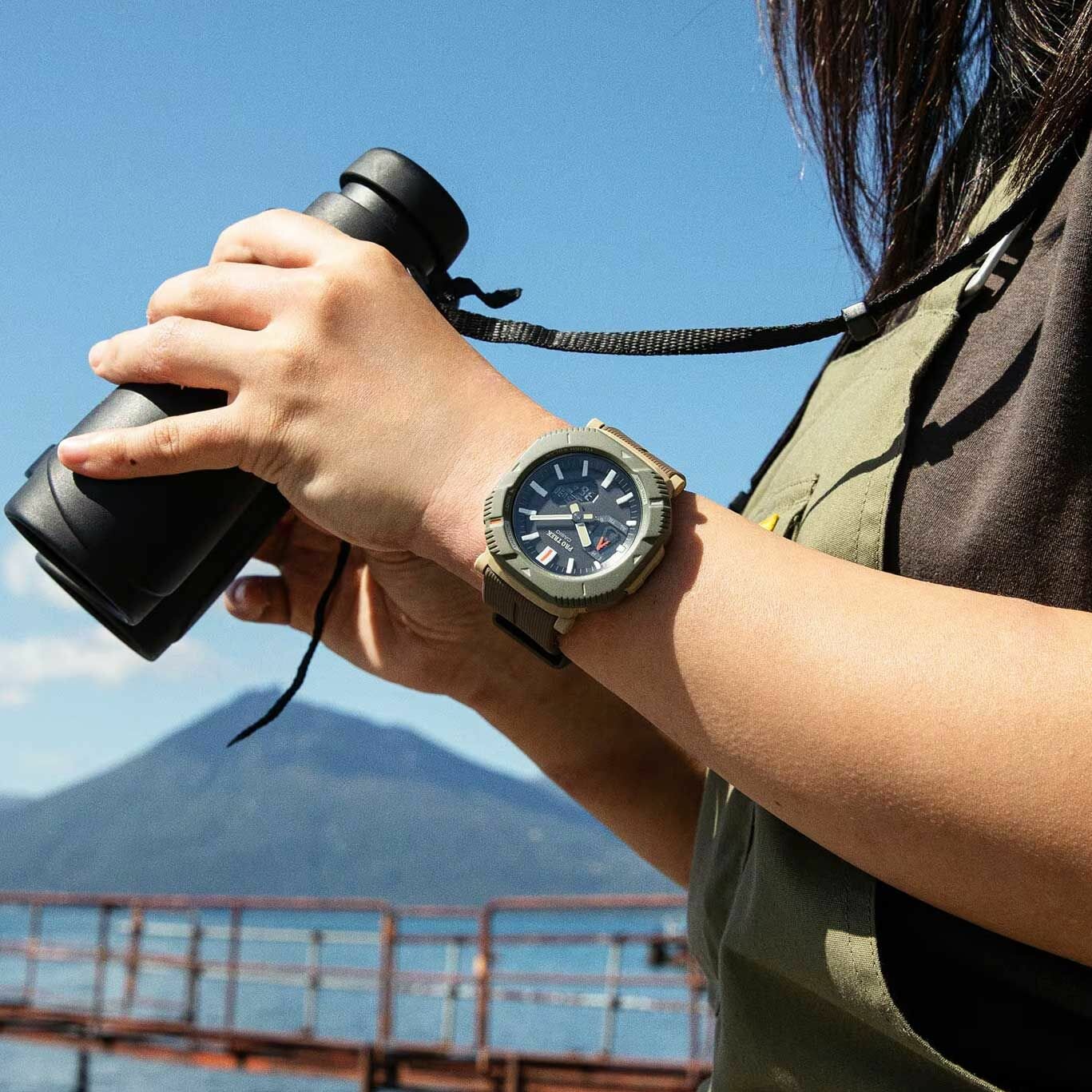 Наручные часы CASIO, бежевый, серый — фото 1