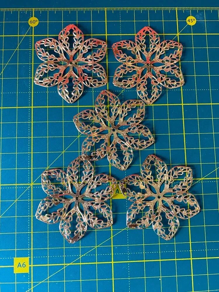 Филигрань шестиугольный цветок золото 55*55 мм 10 шт