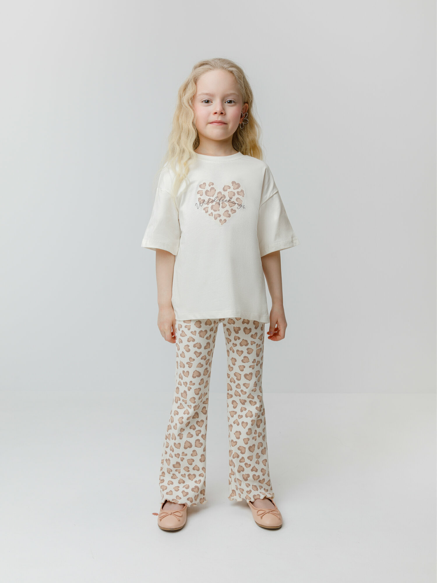 Футболка с принтом для девочки