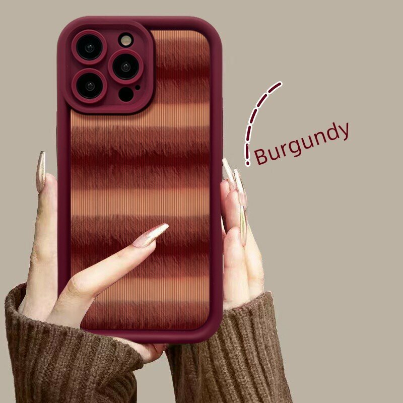 Чехол для iPhone XR в бордовом цвете из шерстяной кожи с защитой объектива