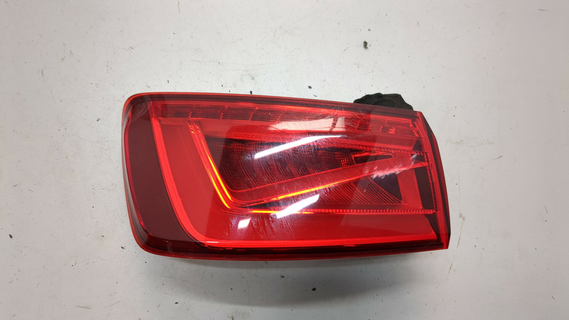 Фонарь (задний) левый Audi A3 (8V) Б/У