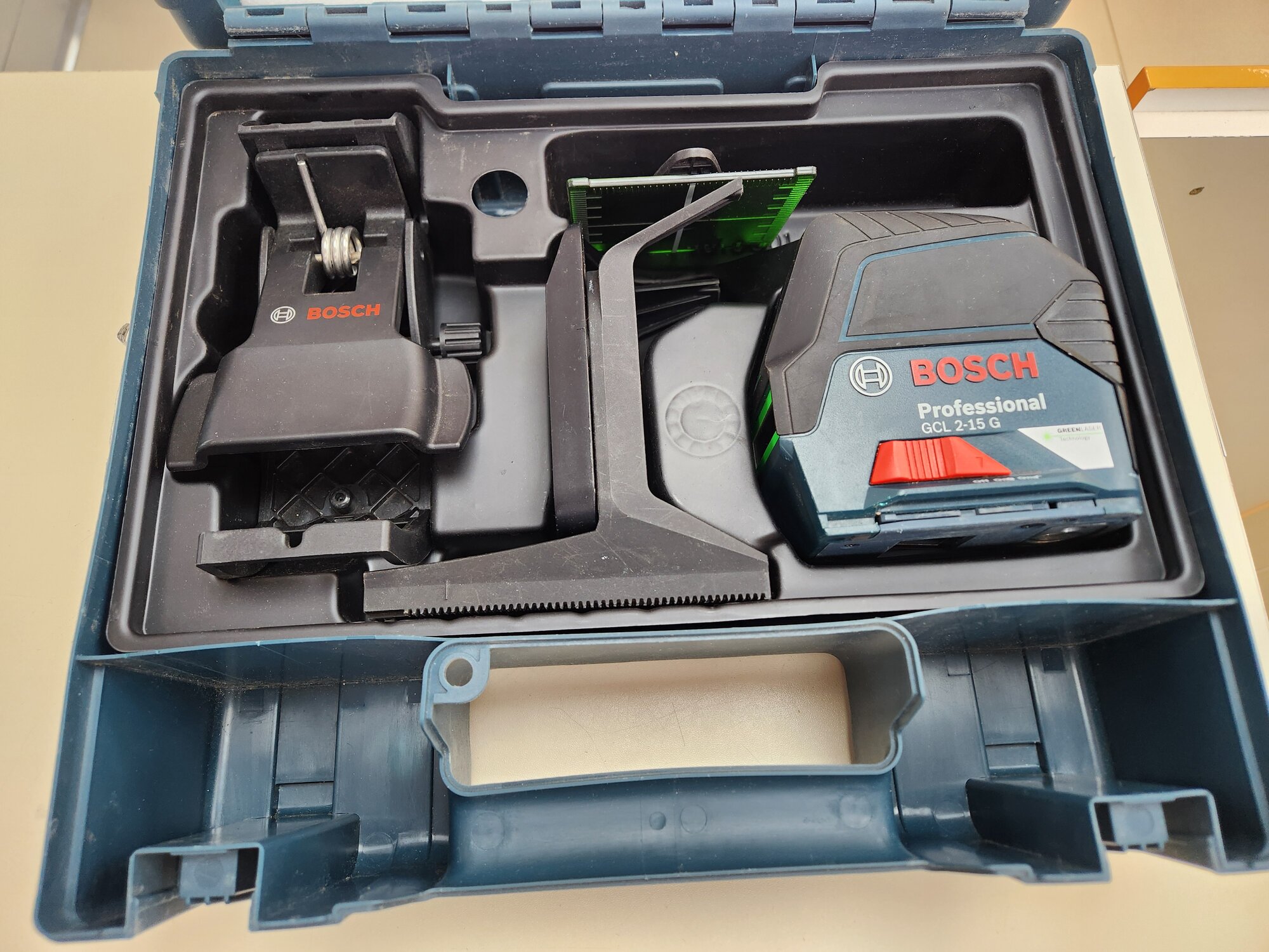 Лазерный нивелир BOSCH GCL 2-15 Professional БУ уценка