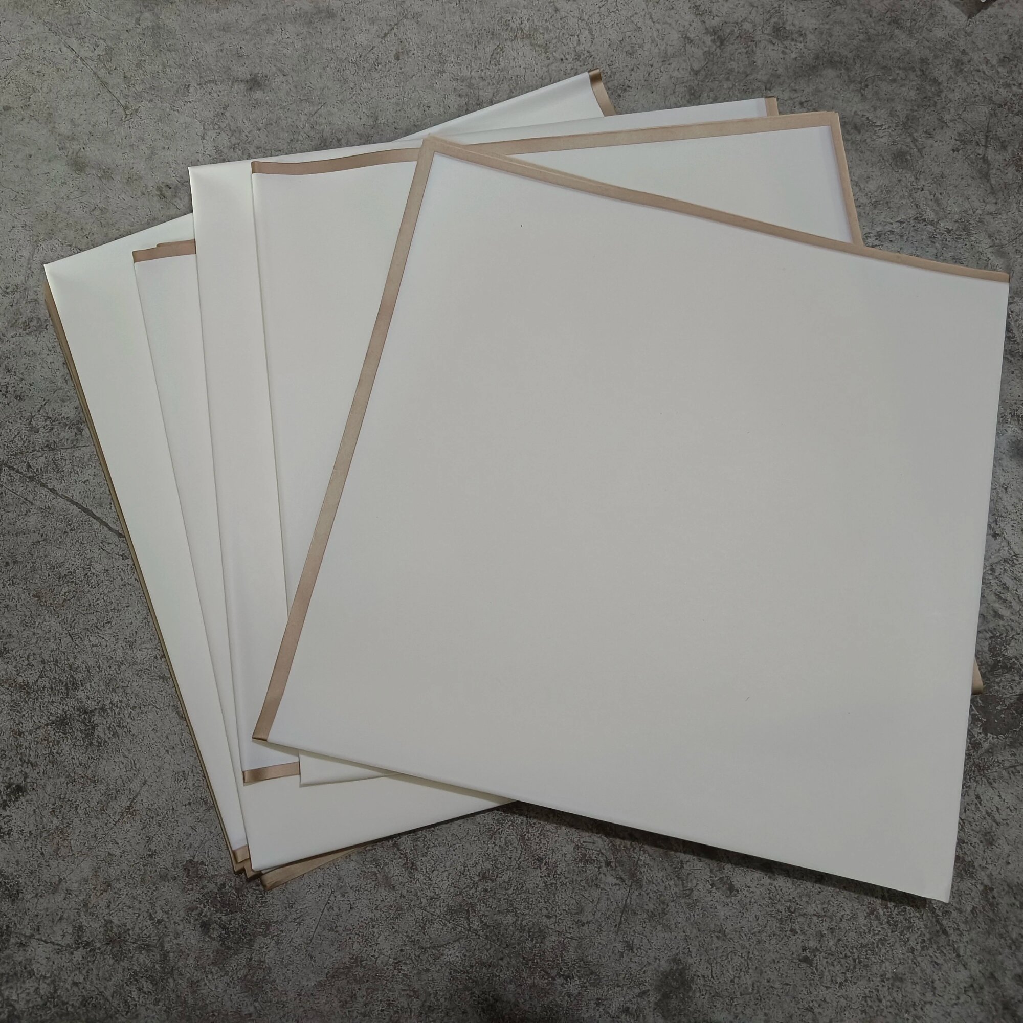Бумажная упаковка для букетов YTYIN, золотые края Белый, White 20pcs