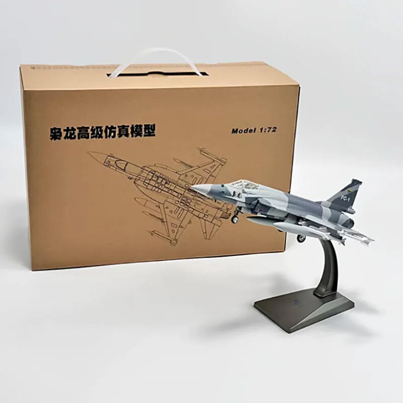 Модель самолета HYINUO FC-1 JF-17 ВВС Пакистана 1:72